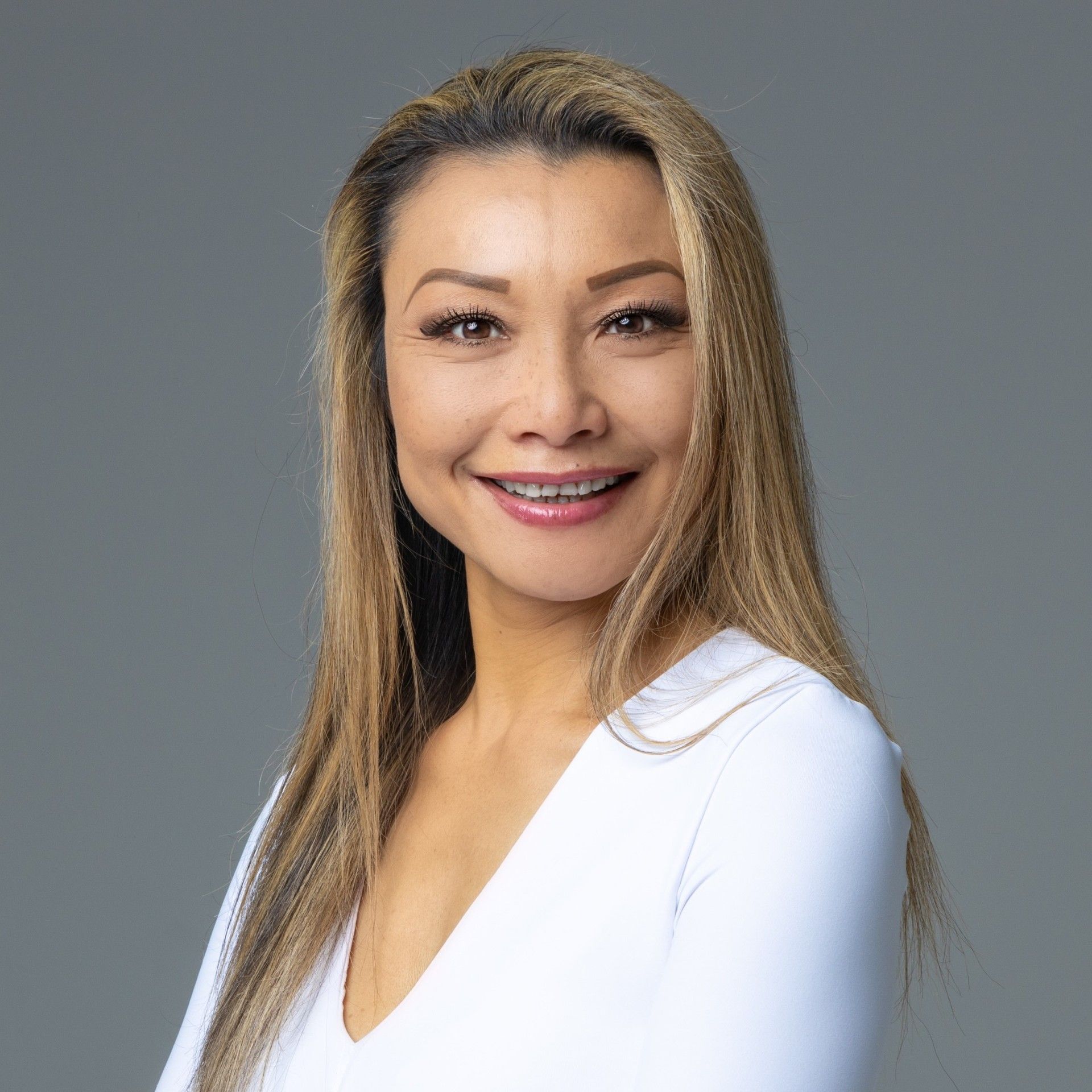 Maggie Guo - Lucy Cole Prestige Properties